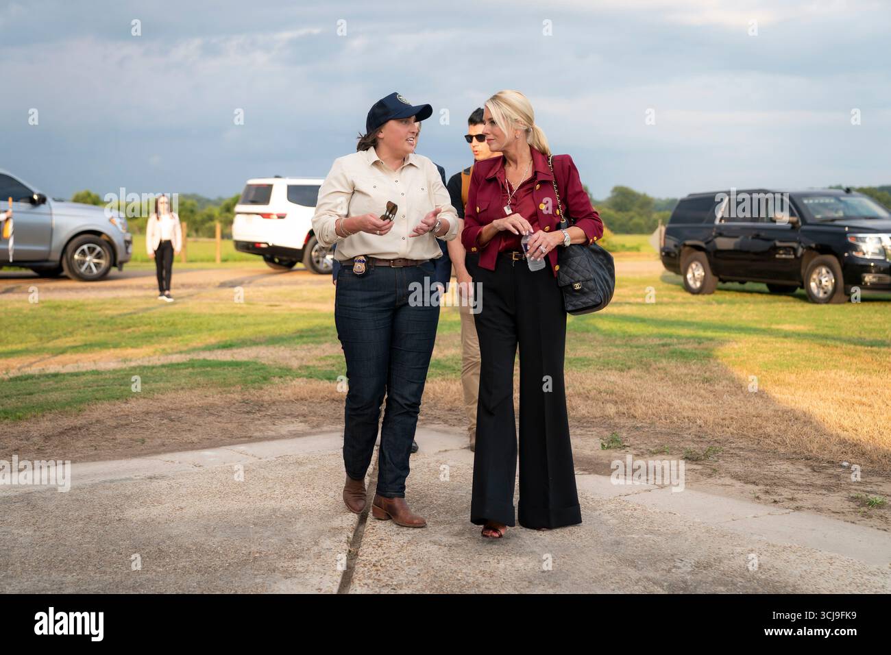Kristi Noem, Sekretärin des Ministeriums für Homeland Security ...