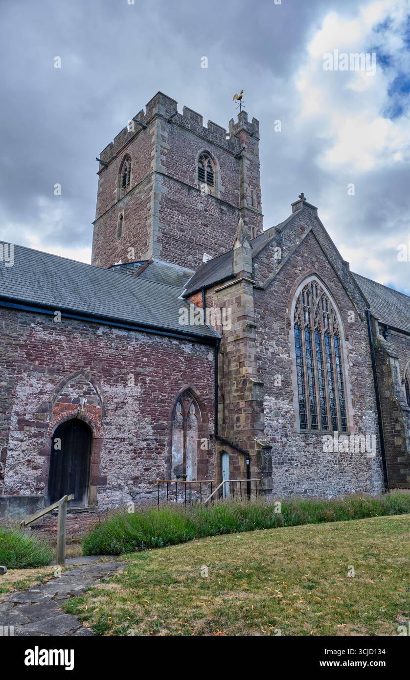 Abergavenny st marys priory -Fotos und -Bildmaterial in hoher Auflösung – Alamy