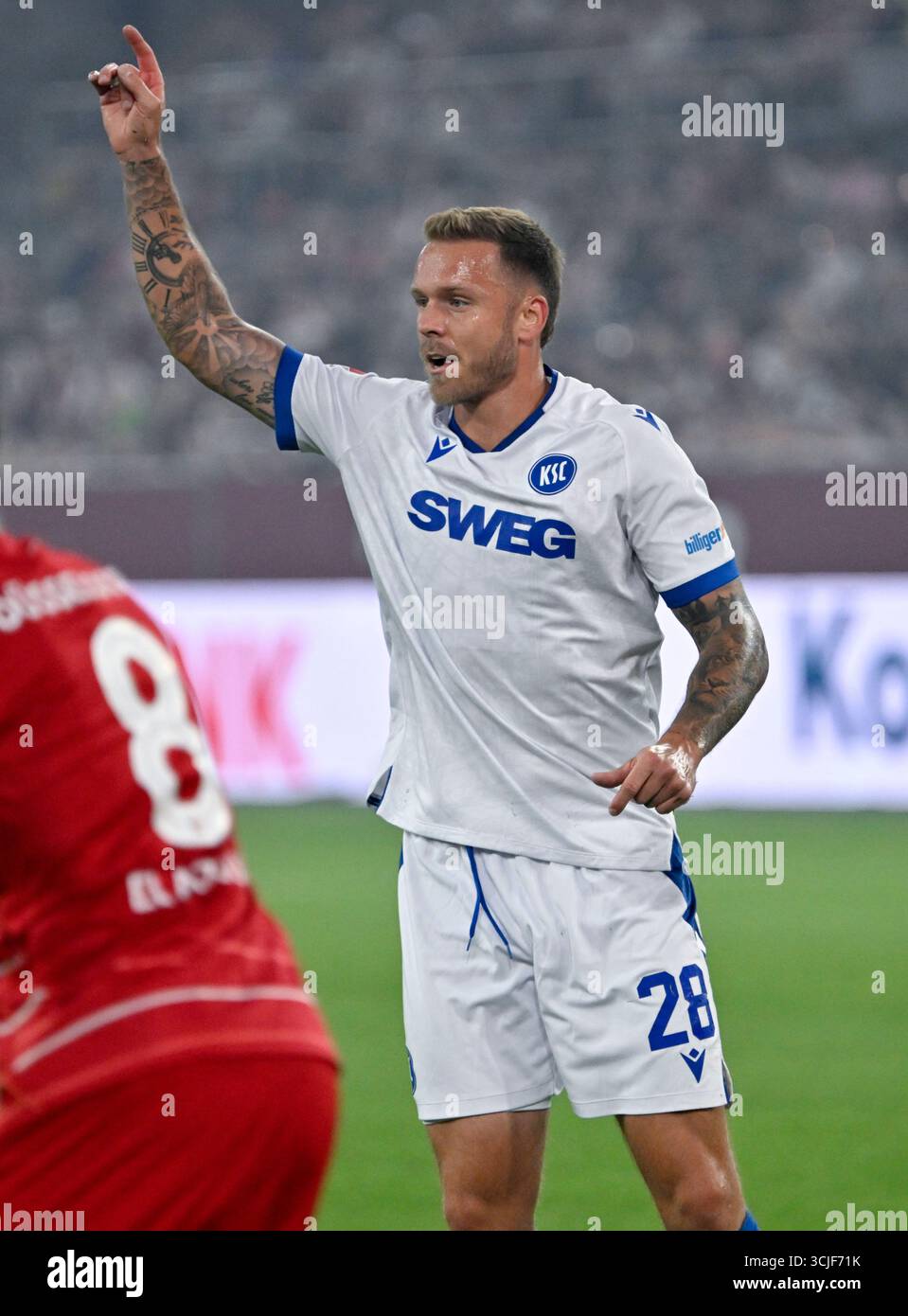 Marcel franke karlsruher sc -Fotos und -Bildmaterial in hoher Auflösung ...