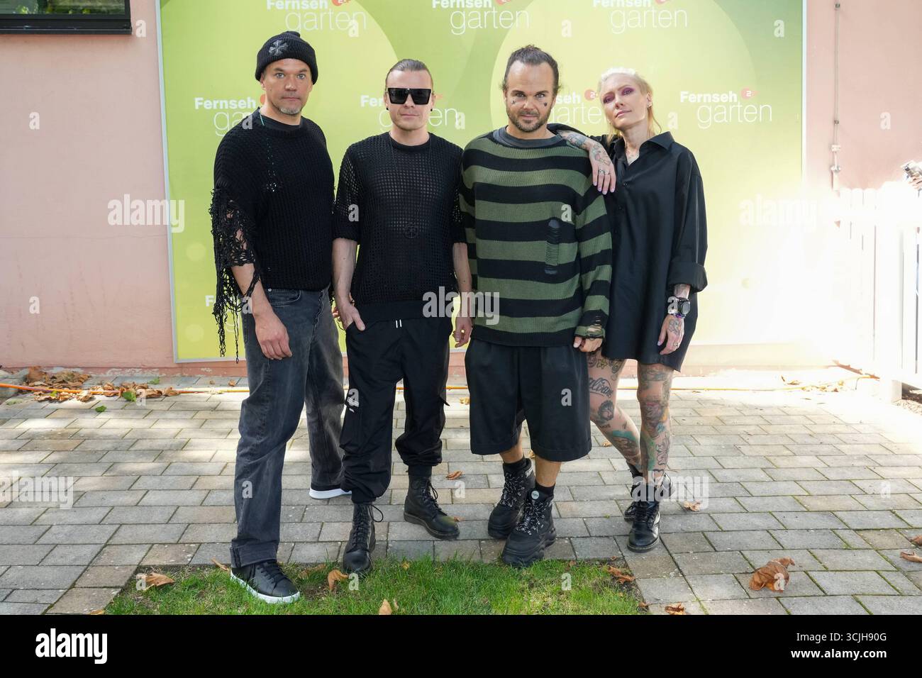 ZDF-Fernsehgarten 2025. Der Rasmus: Lauri Ylönen, Eero Aleksi Heinonen ...