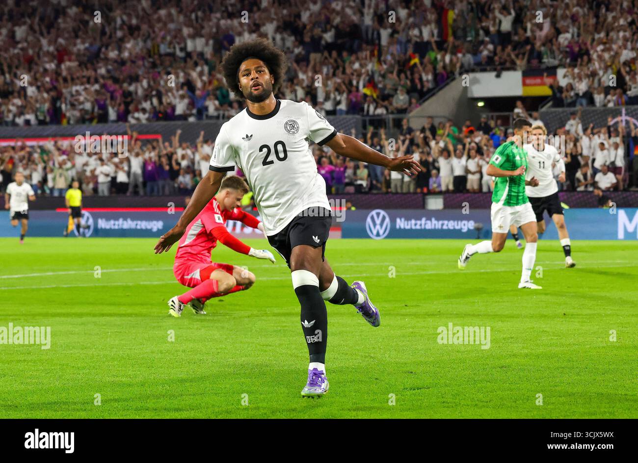 Internationaler fußball nordirland deutschland -Fotos und -Bildmaterial ...