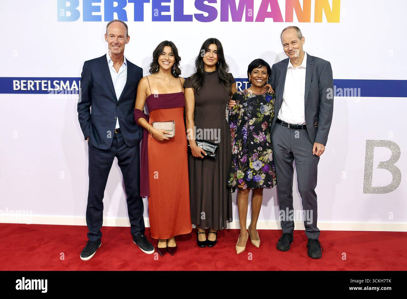 Thomas Rabe, Vanessa Mohn, Jessica Mohn, Shobhna Mohn und Christoph ...