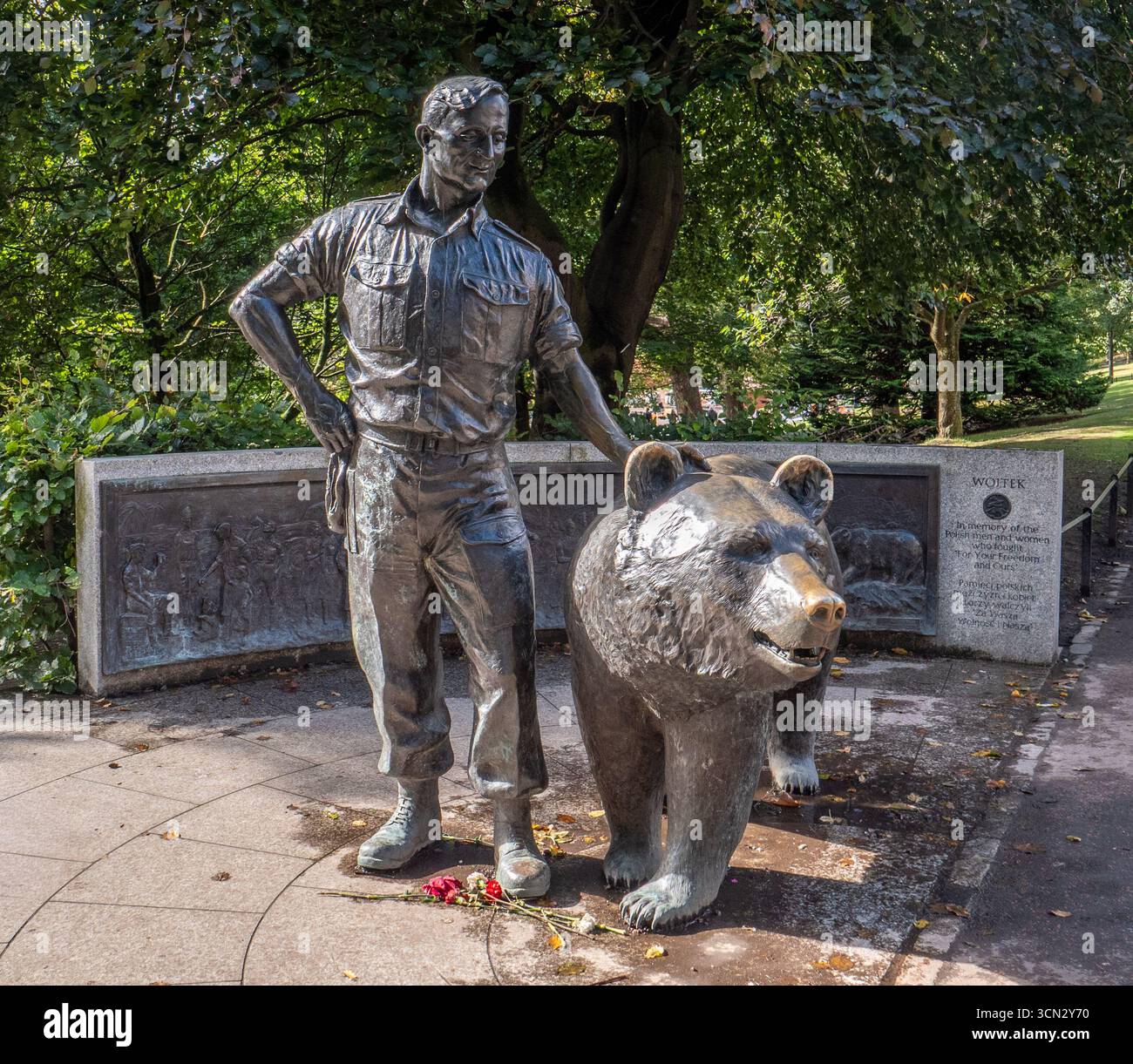 Wojtek der bär edinburgh -Fotos und -Bildmaterial in hoher Auflösung ...