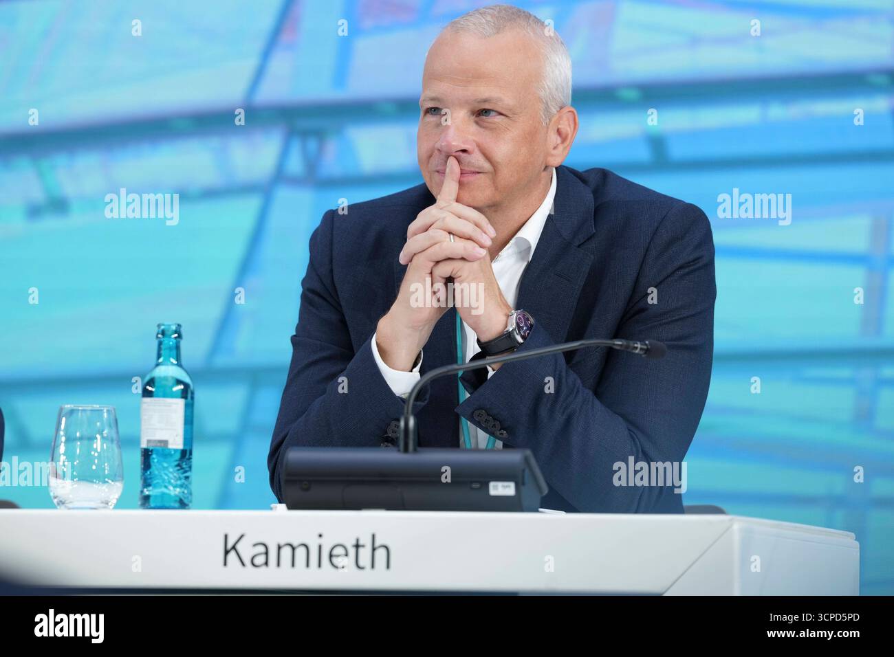 Chemie und Pharma Summit 2025 in Berlin Dr. Markus Kamieth ...