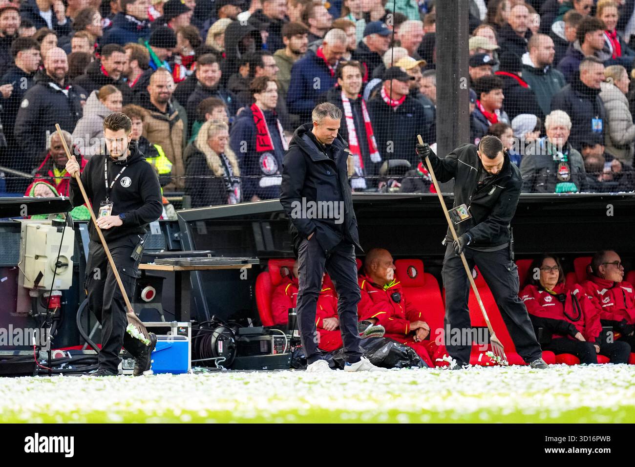 Robin van persie von feyenoord -Fotos und -Bildmaterial in hoher ...