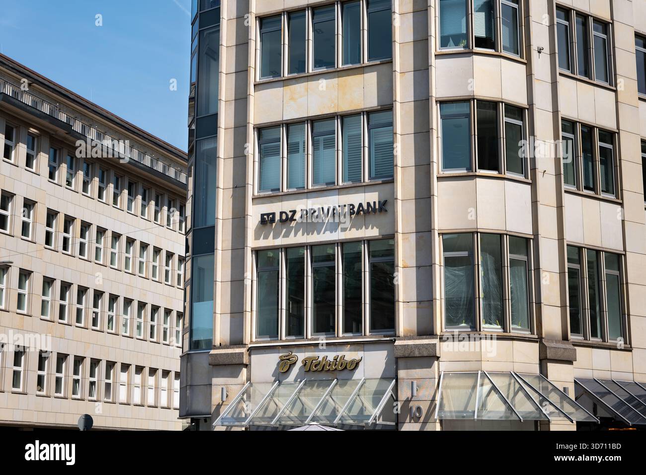 Dz bank logo -Fotos und -Bildmaterial in hoher Auflösung – Alamy