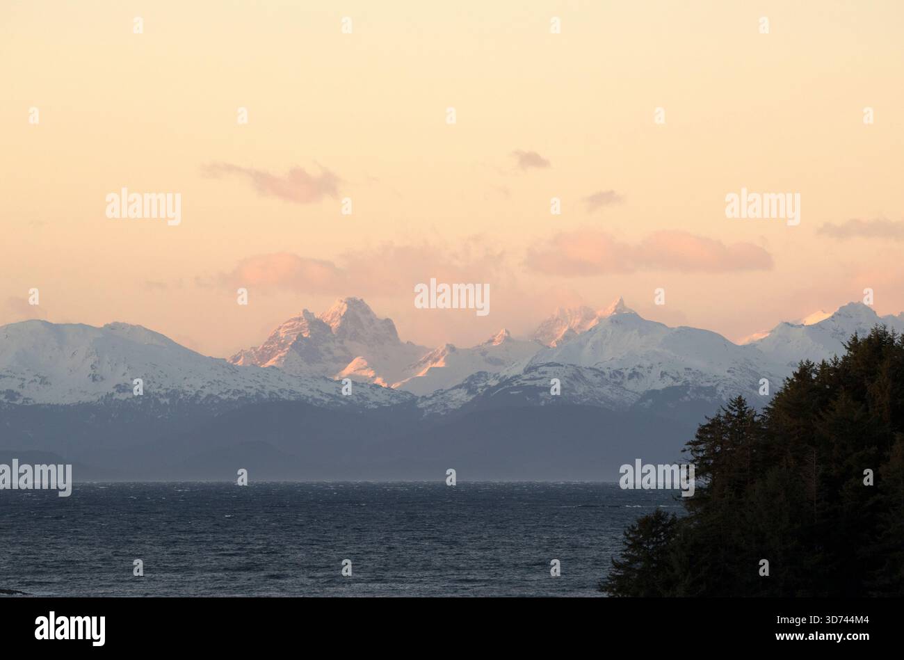 Chilkat range -Fotos und -Bildmaterial in hoher Auflösung – Alamy