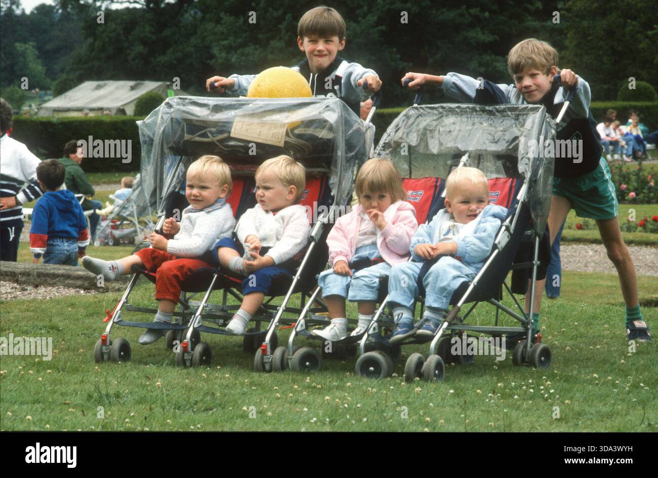 Multiple births -Fotos und -Bildmaterial in hoher Auflösung – Alamy