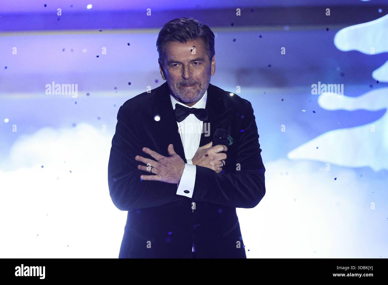 Saenger Thomas anders - ARD Live Show Adventsfest der Lichter 2025 aus ...