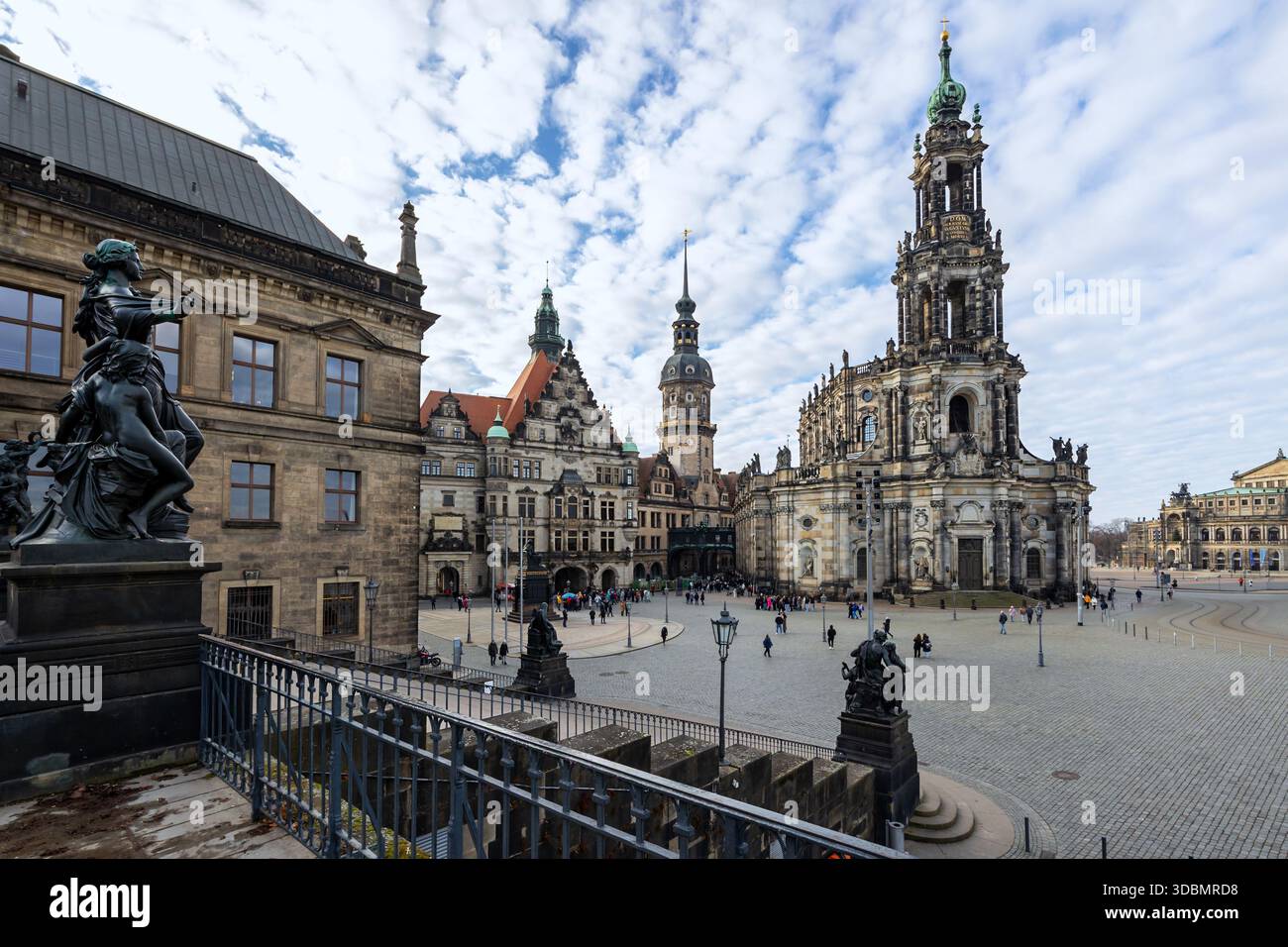 Zu besuchen in dresden -Fotos und -Bildmaterial in hoher Auflösung – Alamy