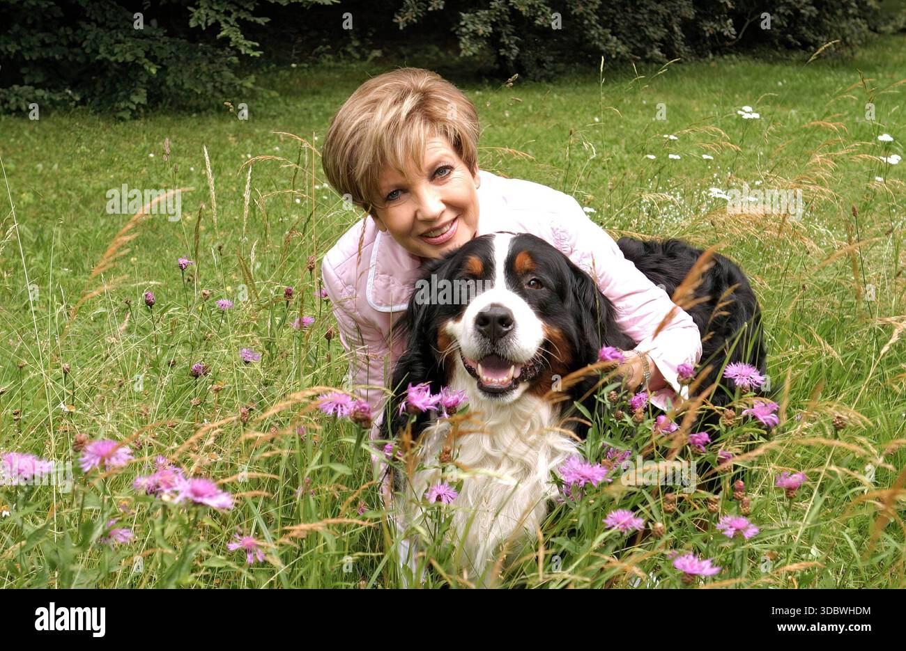 ARCHIV: Carolin Reiber Moderatorin Carolin Reiber mit ihrem Berner ...