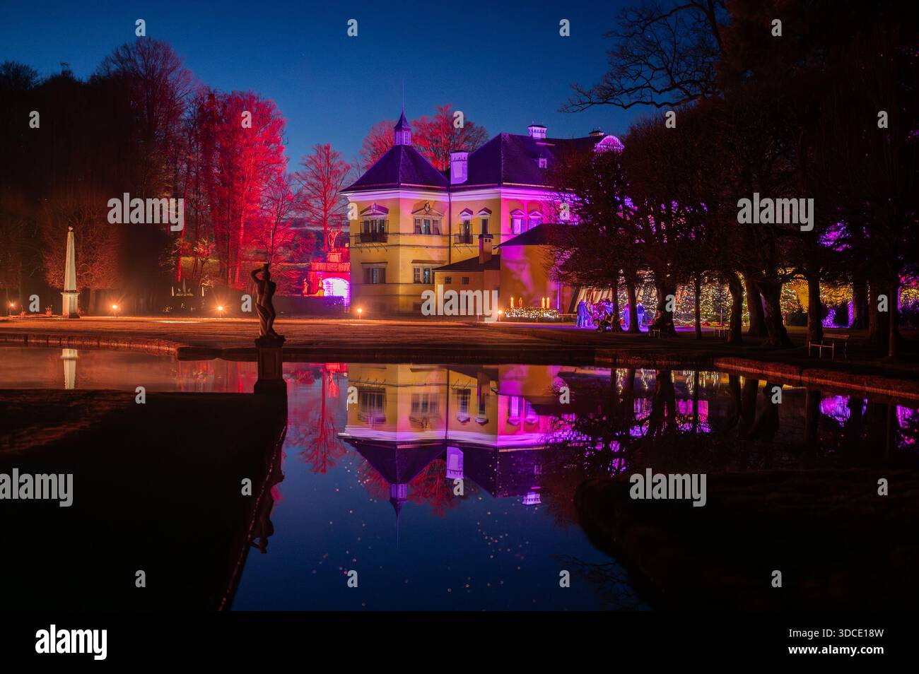 Hellbrunner Adventzauber - der traditionelle Adventmarkt vor der ...