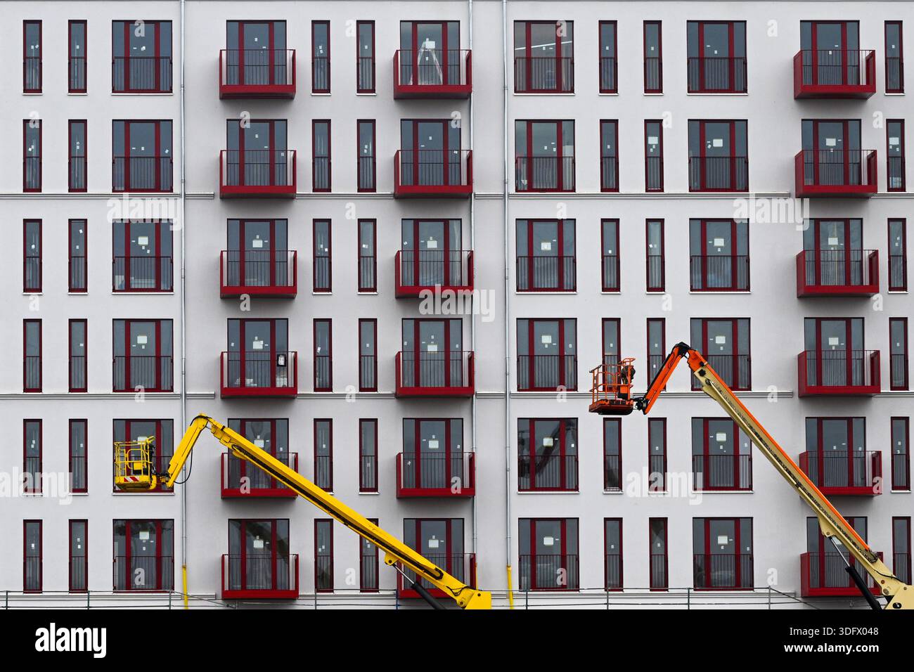 Das foto zeigt die arbeiten am neubau von wohnungen -Fotos und ...