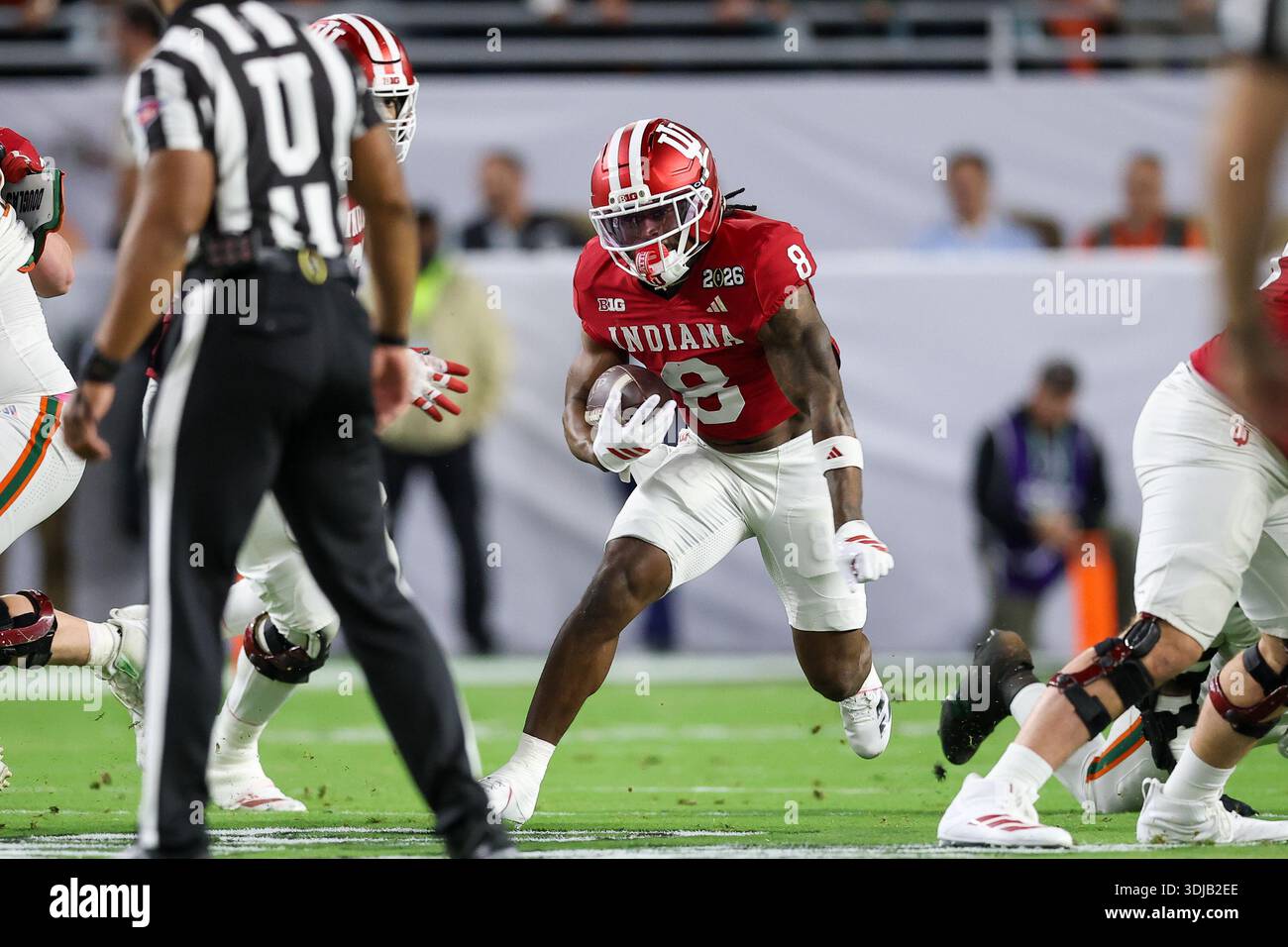 19. Januar 2026: Indiana Hoosiers Running Back Kaelon Black (8) läuft ...