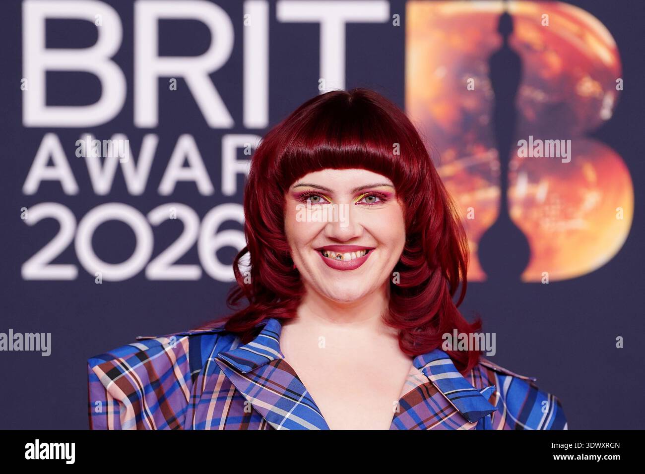 CMAT nahm an den Brit Awards 2026 bei Co-op Live in Manchester teil ...