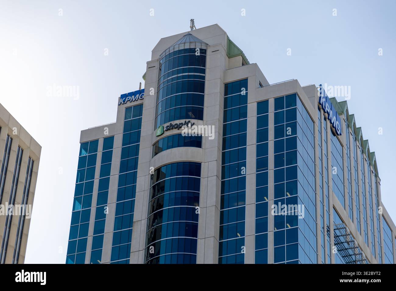 Kpmg logo -Fotos und -Bildmaterial in hoher Auflösung – Alamy