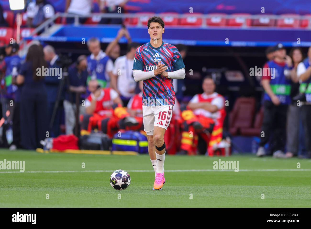 BUDAPEST, UNGARN - MAI 30: Christian Norgaard von Arsenal vor dem ...