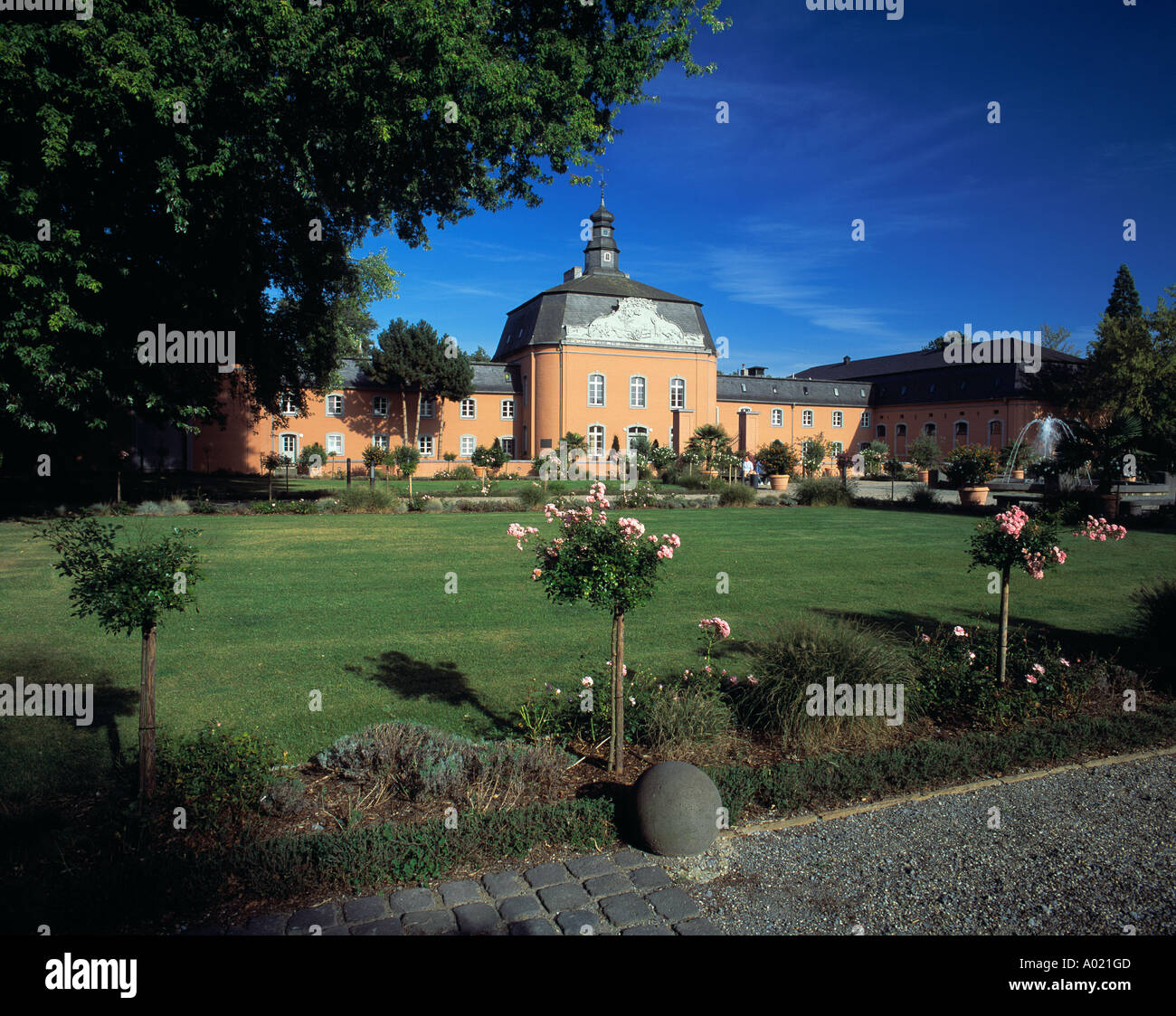 Moenchengladbach wickrath -Fotos und -Bildmaterial in hoher Auflösung ...