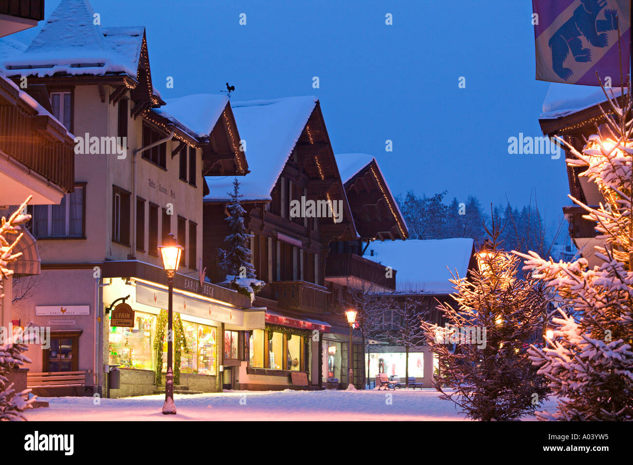 Gstaad night -Fotos und -Bildmaterial in hoher Auflösung – Alamy