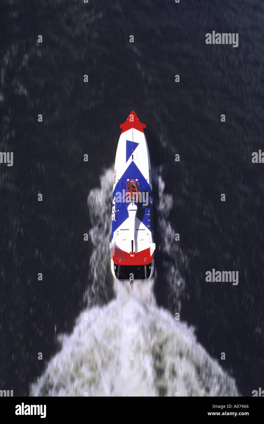 Racing boat -Fotos und -Bildmaterial in hoher Auflösung – Alamy