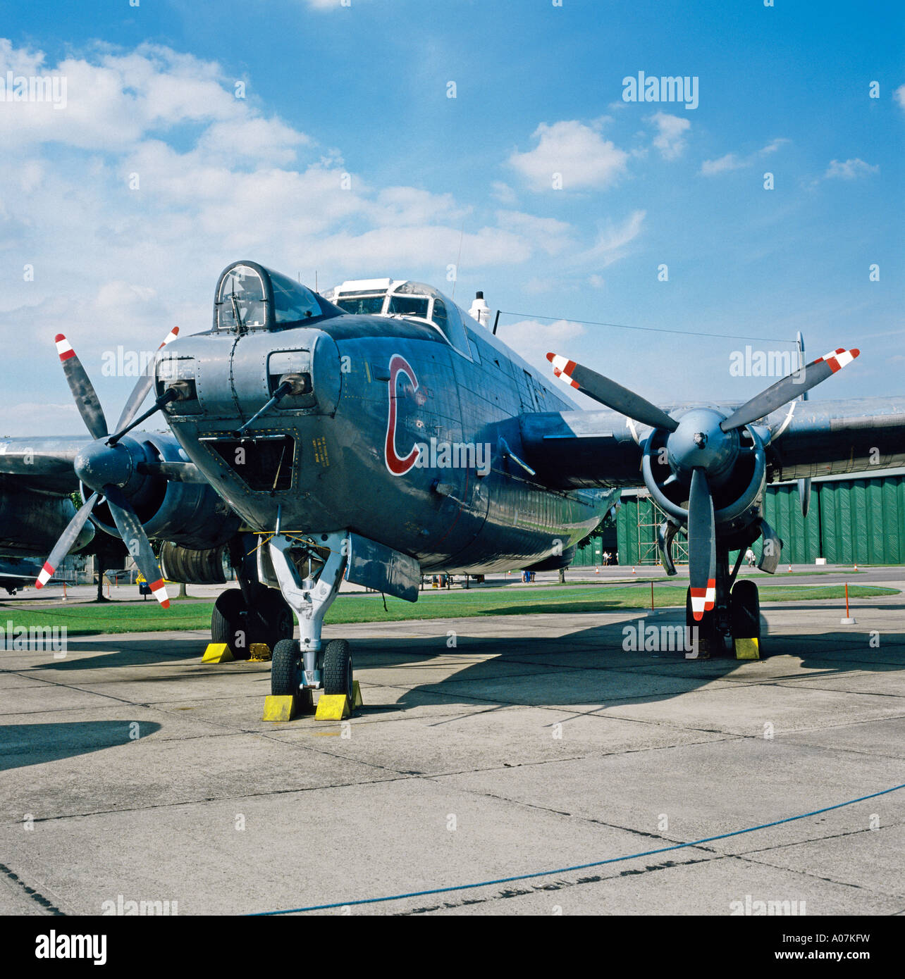 Maritime reconnaissance aircraft -Fotos und -Bildmaterial in hoher ...