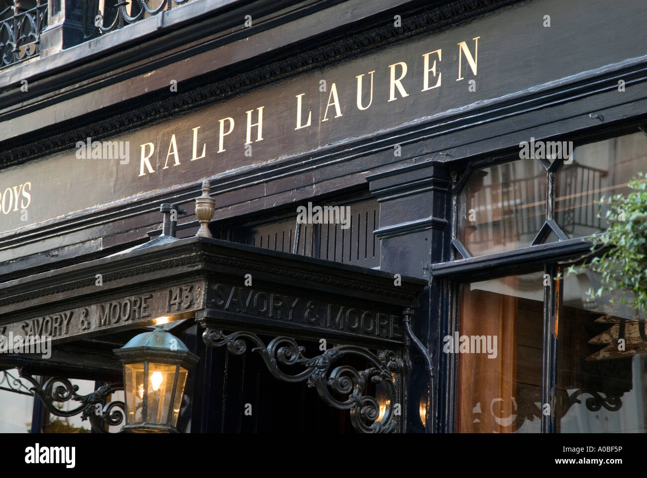 Ralph Lauren Mode Shop in Bond Street London England UK Stockfotografie ...
