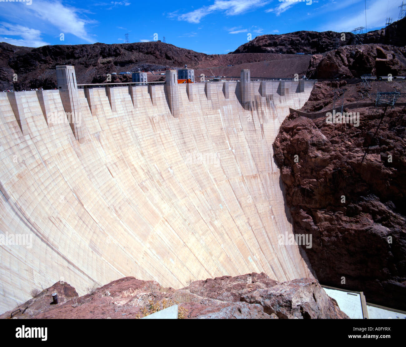 Hydro power dam curve -Fotos und -Bildmaterial in hoher Auflösung – Alamy