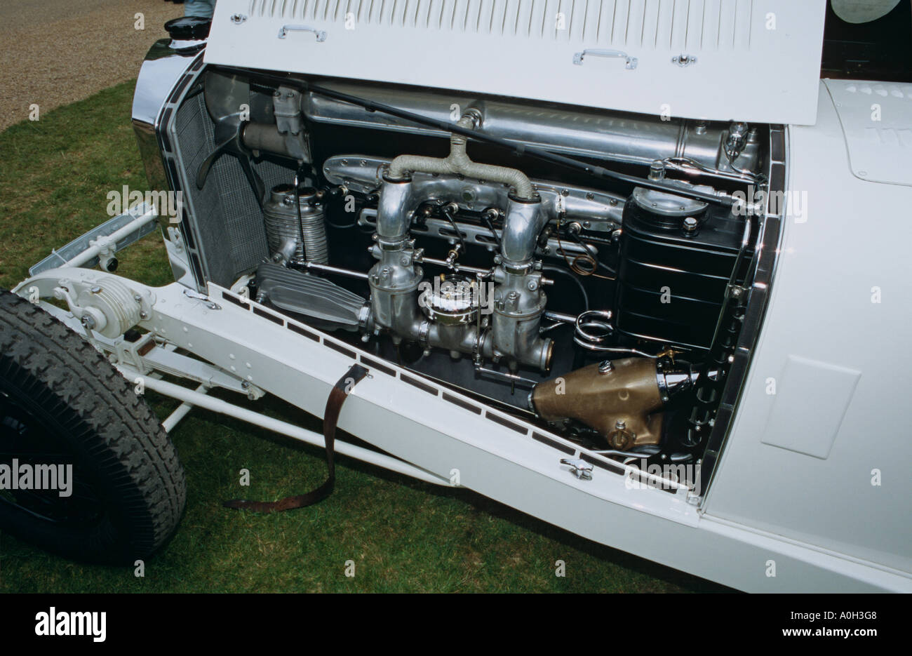 Engine engines benz -Fotos und -Bildmaterial in hoher Auflösung – Alamy