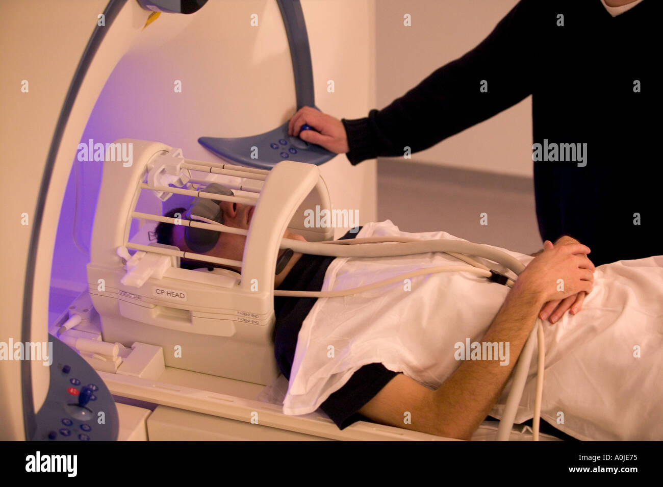 Functional magnetic resonance imaging -Fotos und -Bildmaterial in hoher ...