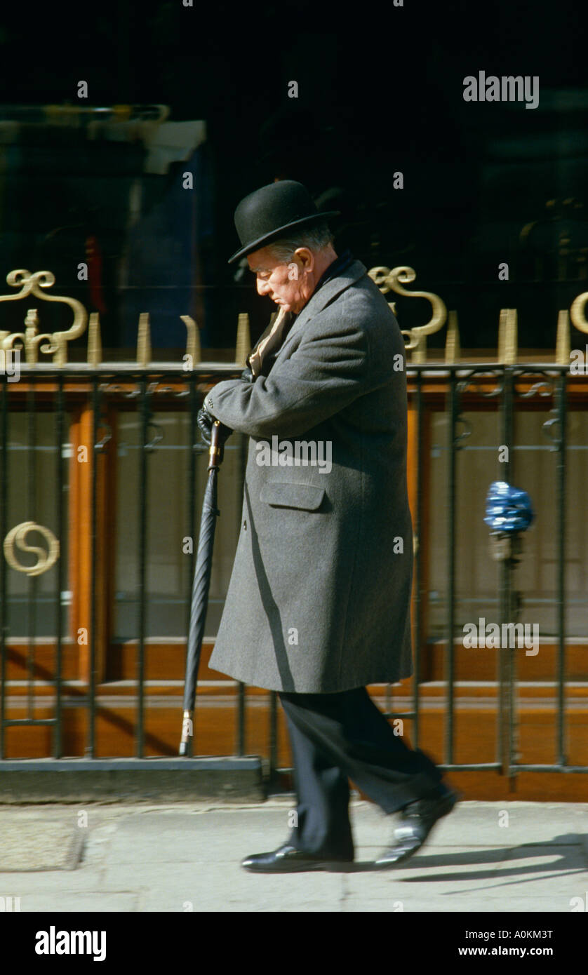 Dapper gentleman -Fotos und -Bildmaterial in hoher Auflösung – Alamy