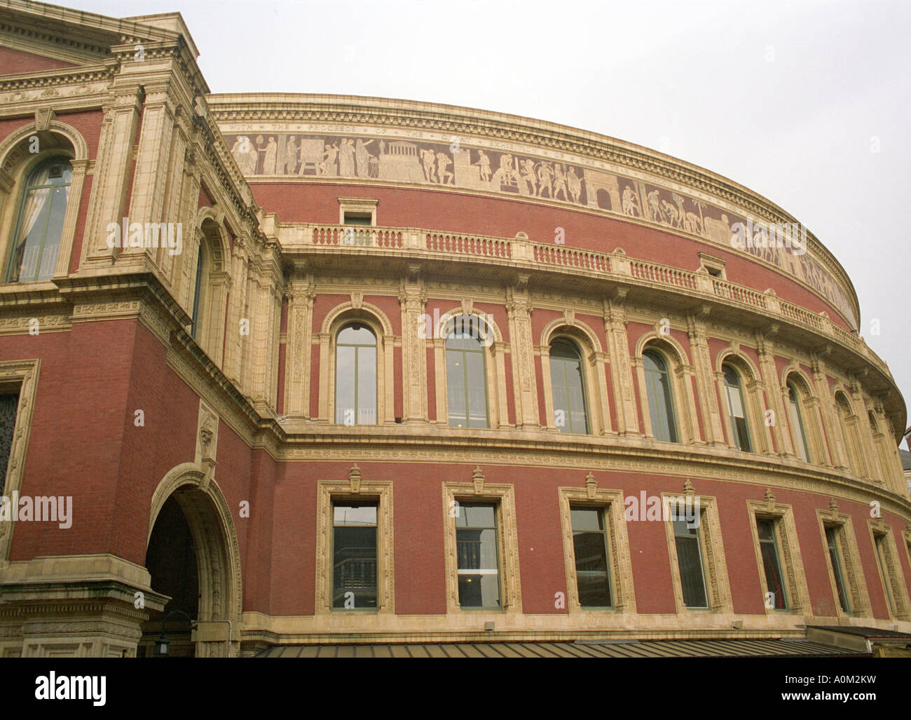 Eric clapton albert hall -Fotos und -Bildmaterial in hoher Auflösung ...