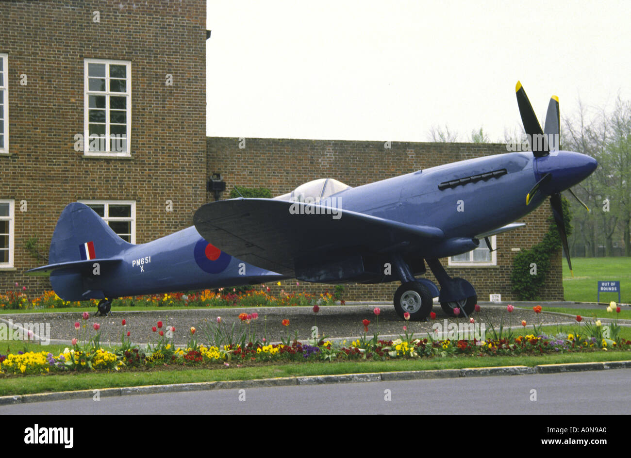 Spitfire Pr Xix Pm651 Stockfotos und -bilder Kaufen - Alamy