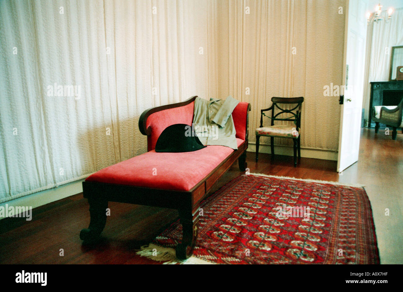 Napoleon after the battle of waterloo -Fotos und -Bildmaterial in hoher ...