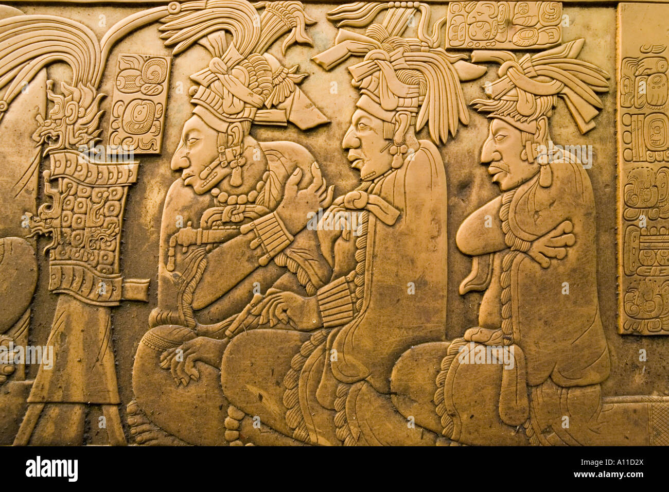 Hieroglyphic characters -Fotos und -Bildmaterial in hoher Auflösung – Alamy