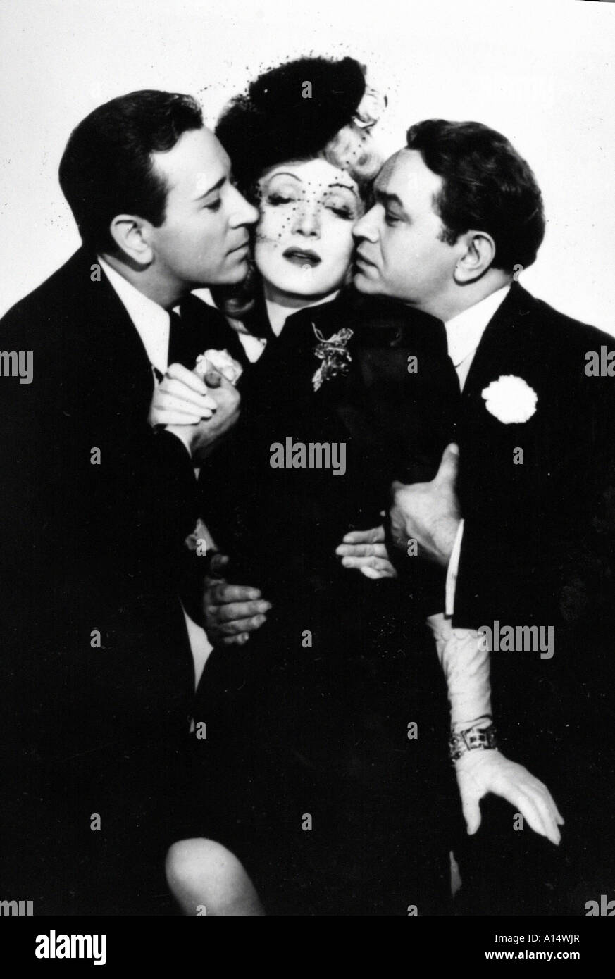 Manpower marlene dietrich -Fotos und -Bildmaterial in hoher Auflösung – Alamy