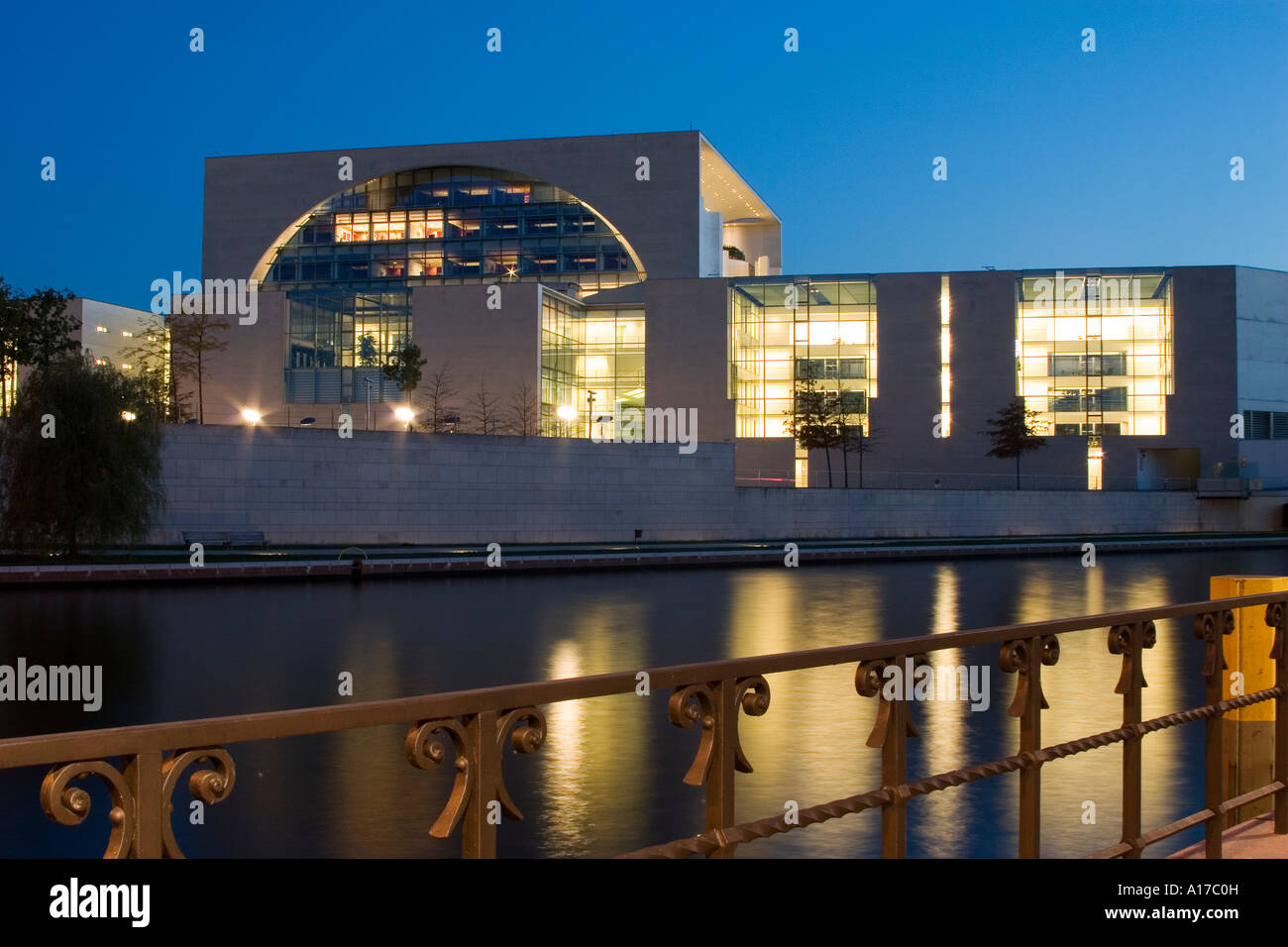 Mit kanzler -Fotos und -Bildmaterial in hoher Auflösung – Alamy