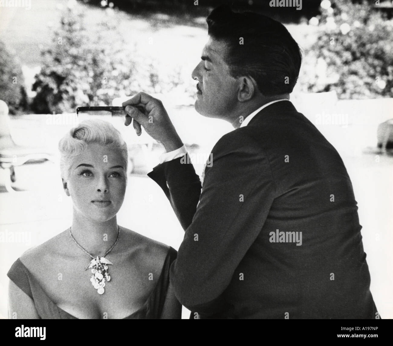 Herr teasy weasy -Fotos und -Bildmaterial in hoher Auflösung – Alamy