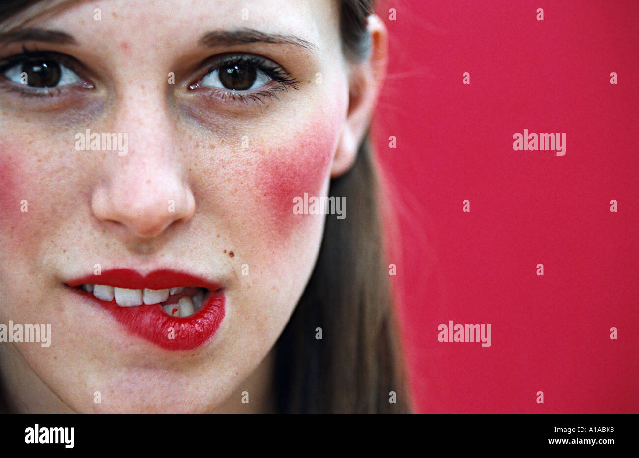 Gebissener ton -Fotos und -Bildmaterial in hoher Auflösung – Alamy