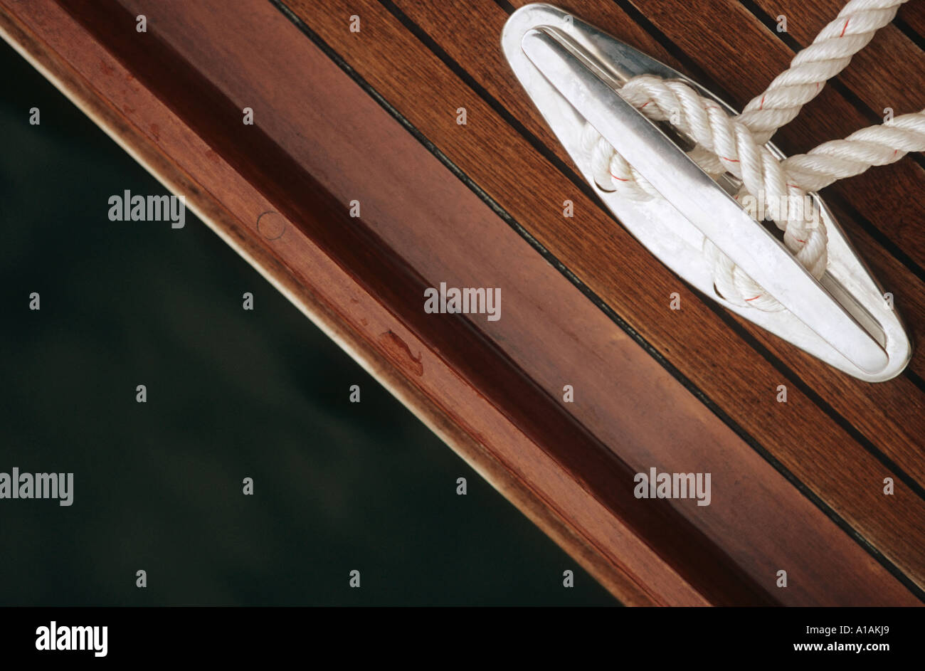 Verknotetes Seil Stockfotos und -bilder Kaufen - Alamy