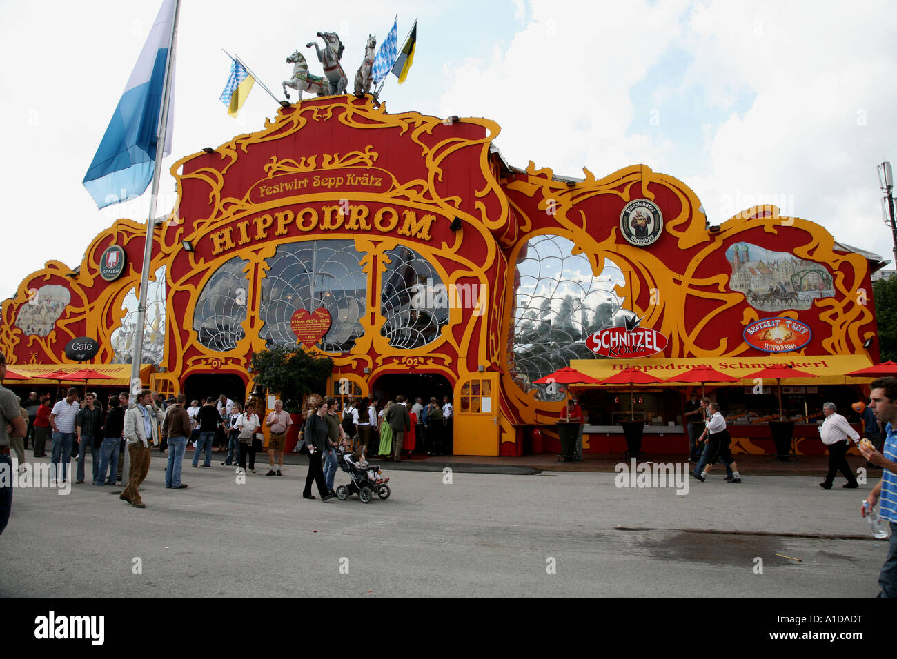 Hippodrom münchen -Fotos und -Bildmaterial in hoher Auflösung – Alamy