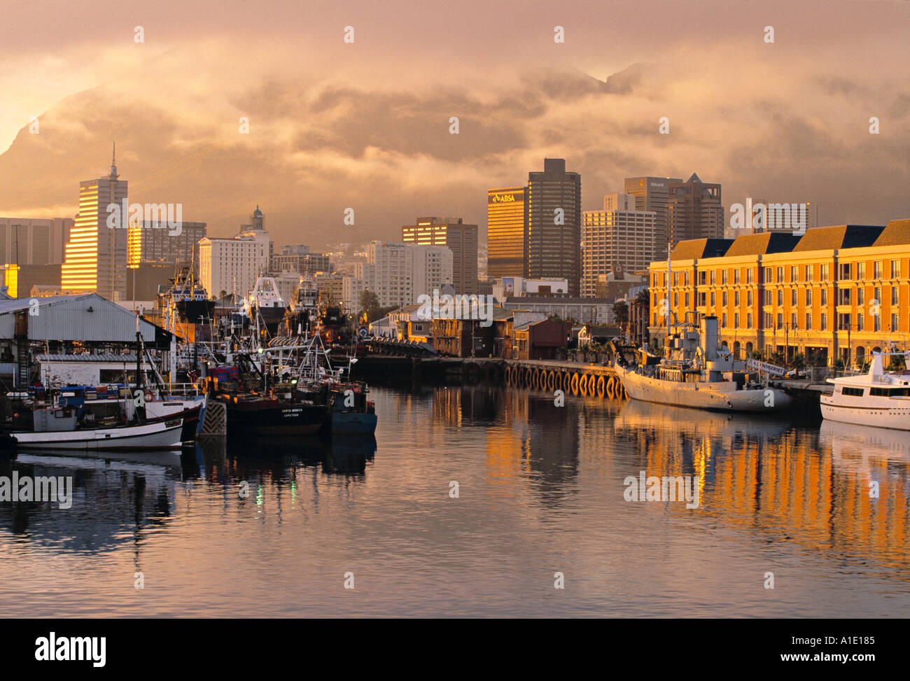 Kapstadt Am Hafen Stockfotos und -bilder Kaufen - Alamy