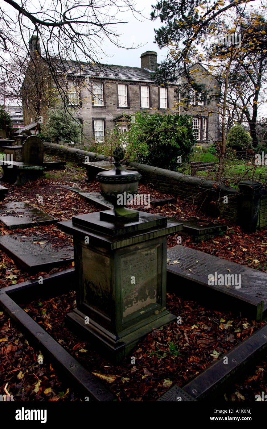 Haworth Bronte Sisters Grave Stockfotos und -bilder Kaufen - Alamy
