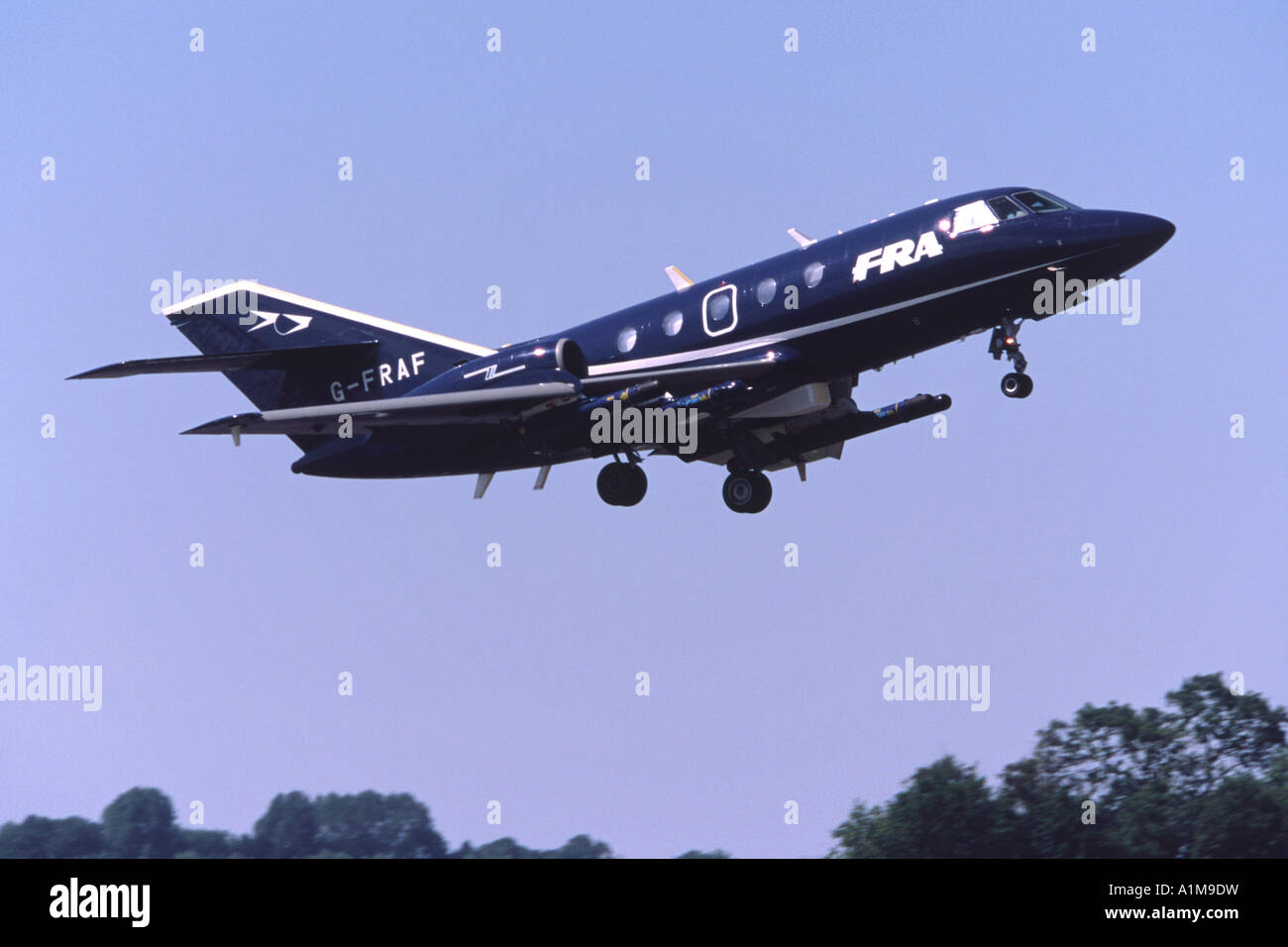 Dassault Falcon 20 Mystere betriebenen FR Aviation an RAF Fairford ...