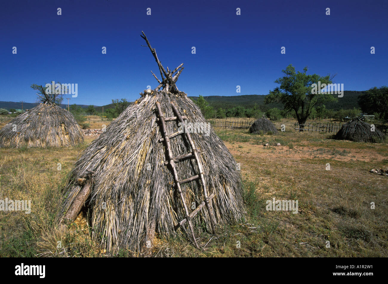 Weiße berg apachen -Fotos und -Bildmaterial in hoher Auflösung – Alamy