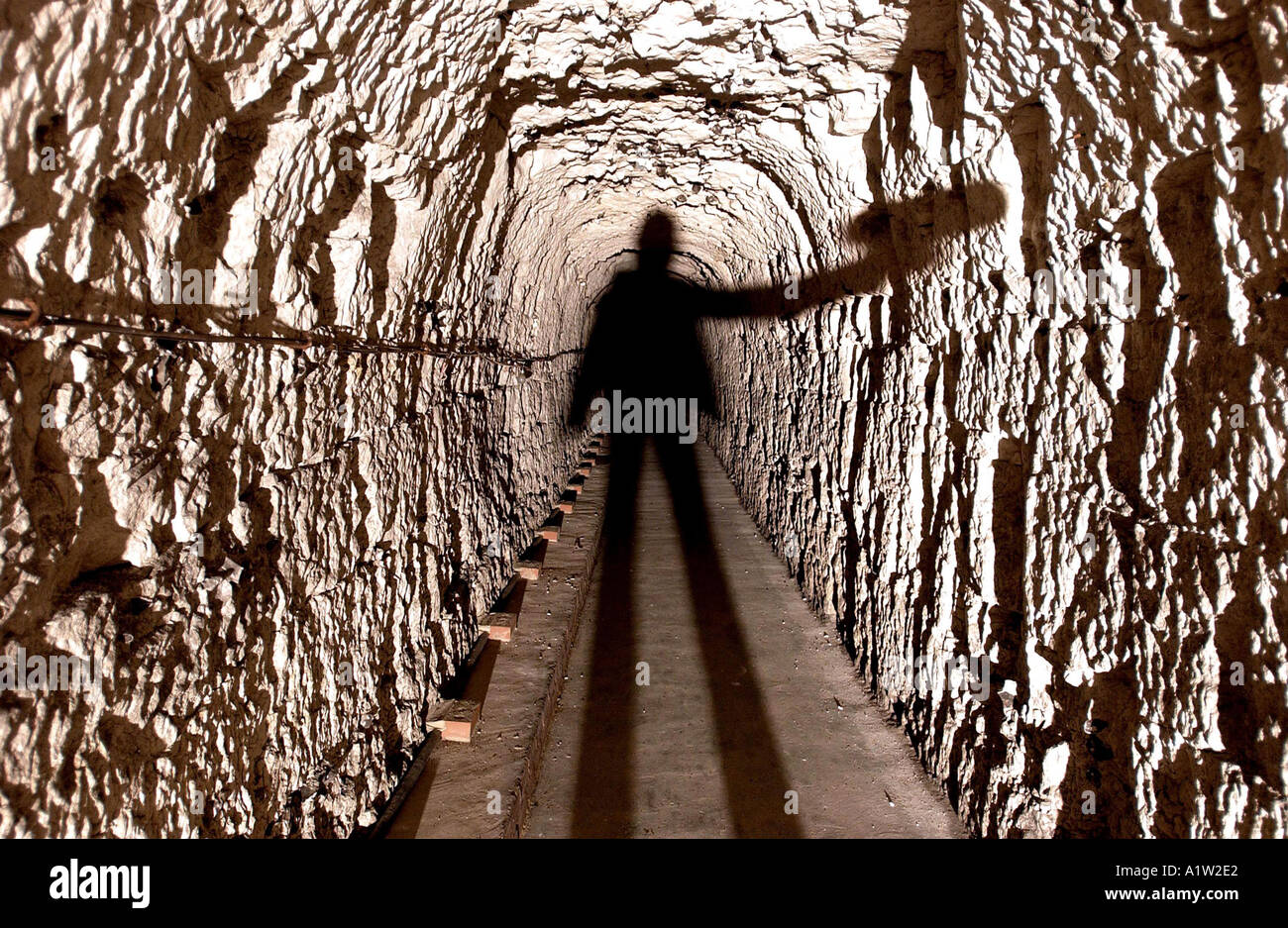 Portsmouth geschichte tunnel -Fotos und -Bildmaterial in hoher ...