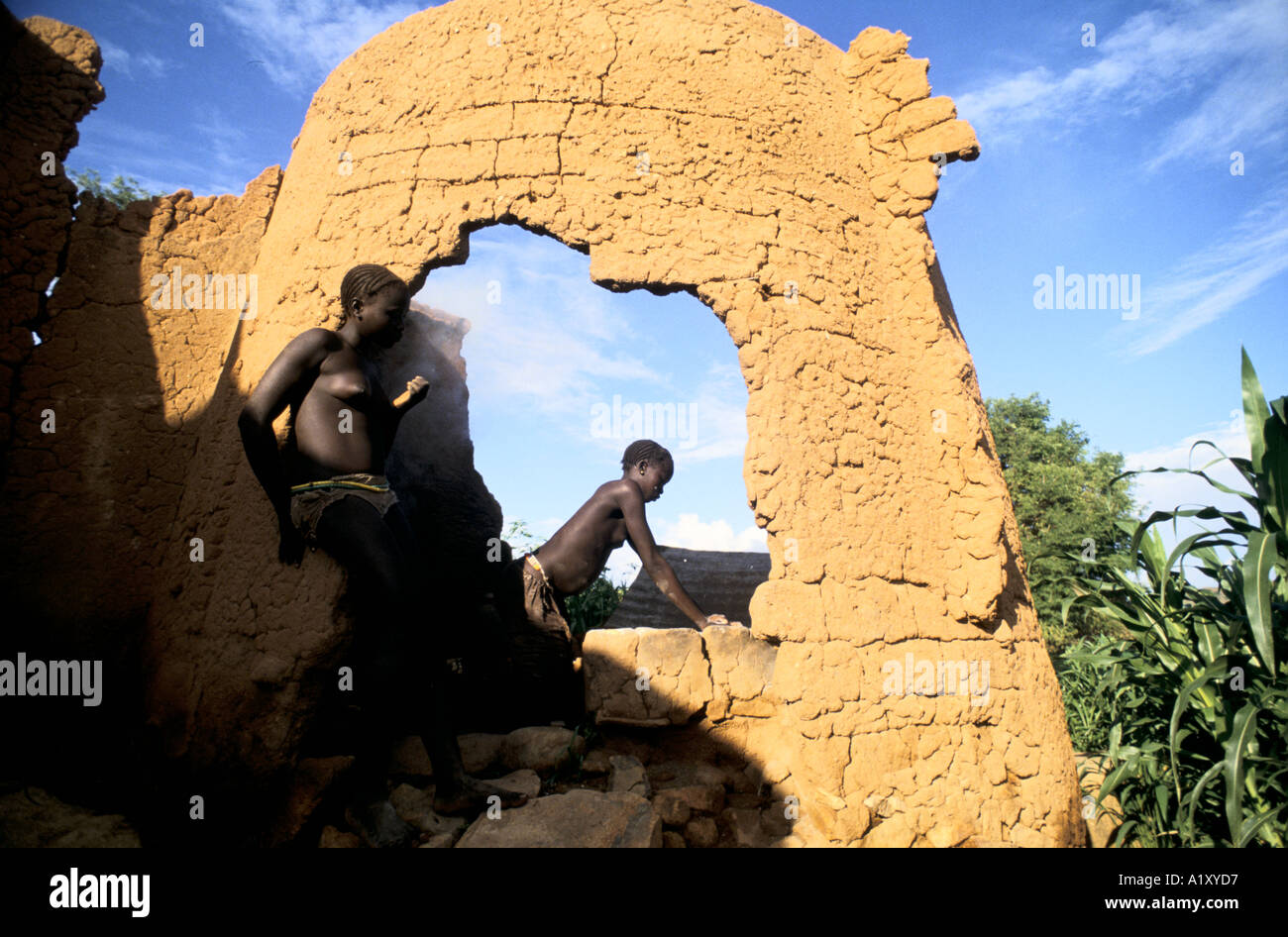 Nuba Tribe Stockfotos und -bilder Kaufen - Seite 2 - Alamy