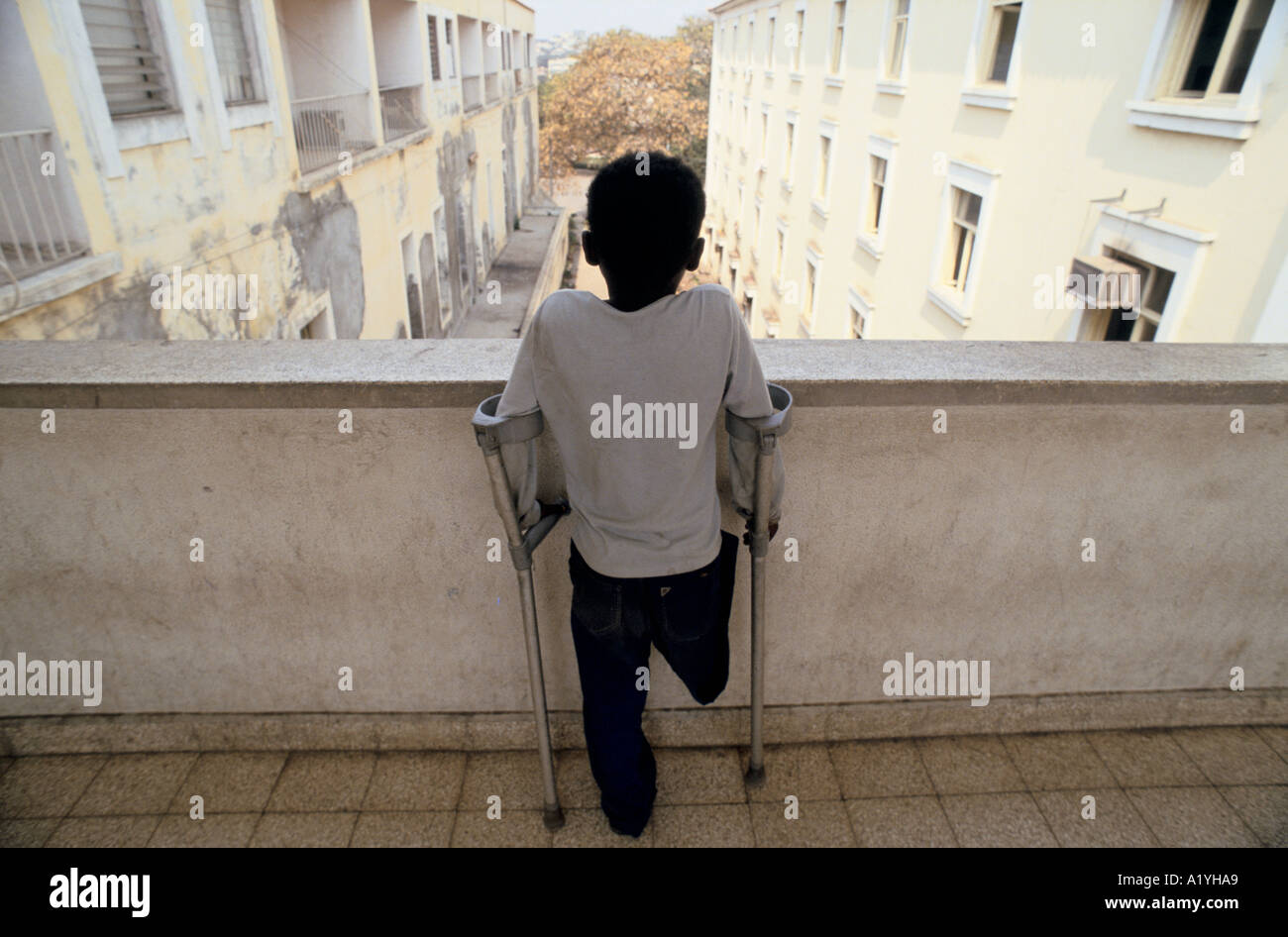 Amputee child -Fotos und -Bildmaterial in hoher Auflösung – Alamy