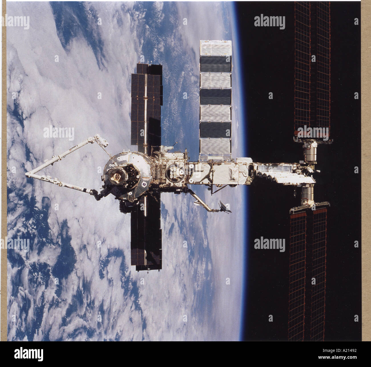 Mir raumstation -Fotos und -Bildmaterial in hoher Auflösung – Alamy