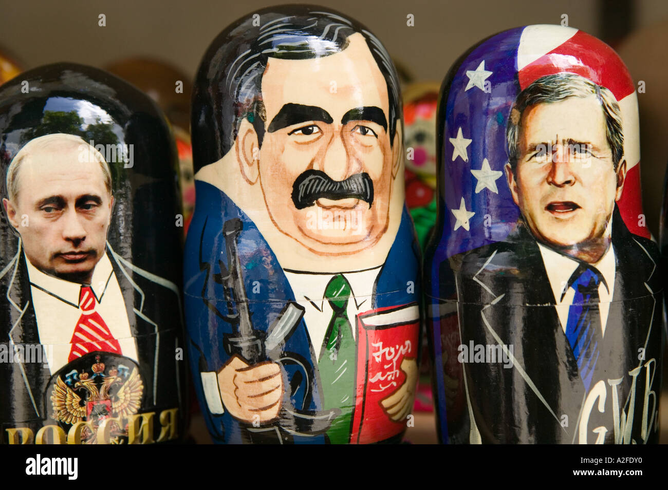 George bush und wladimir putin -Fotos und -Bildmaterial in hoher ...