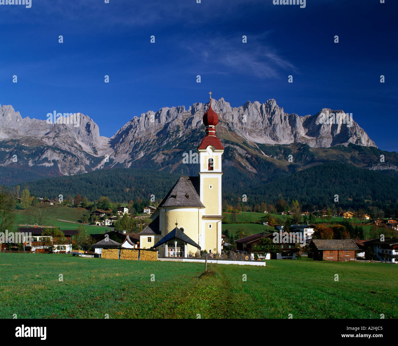 Church going austria -Fotos und -Bildmaterial in hoher Auflösung – Alamy
